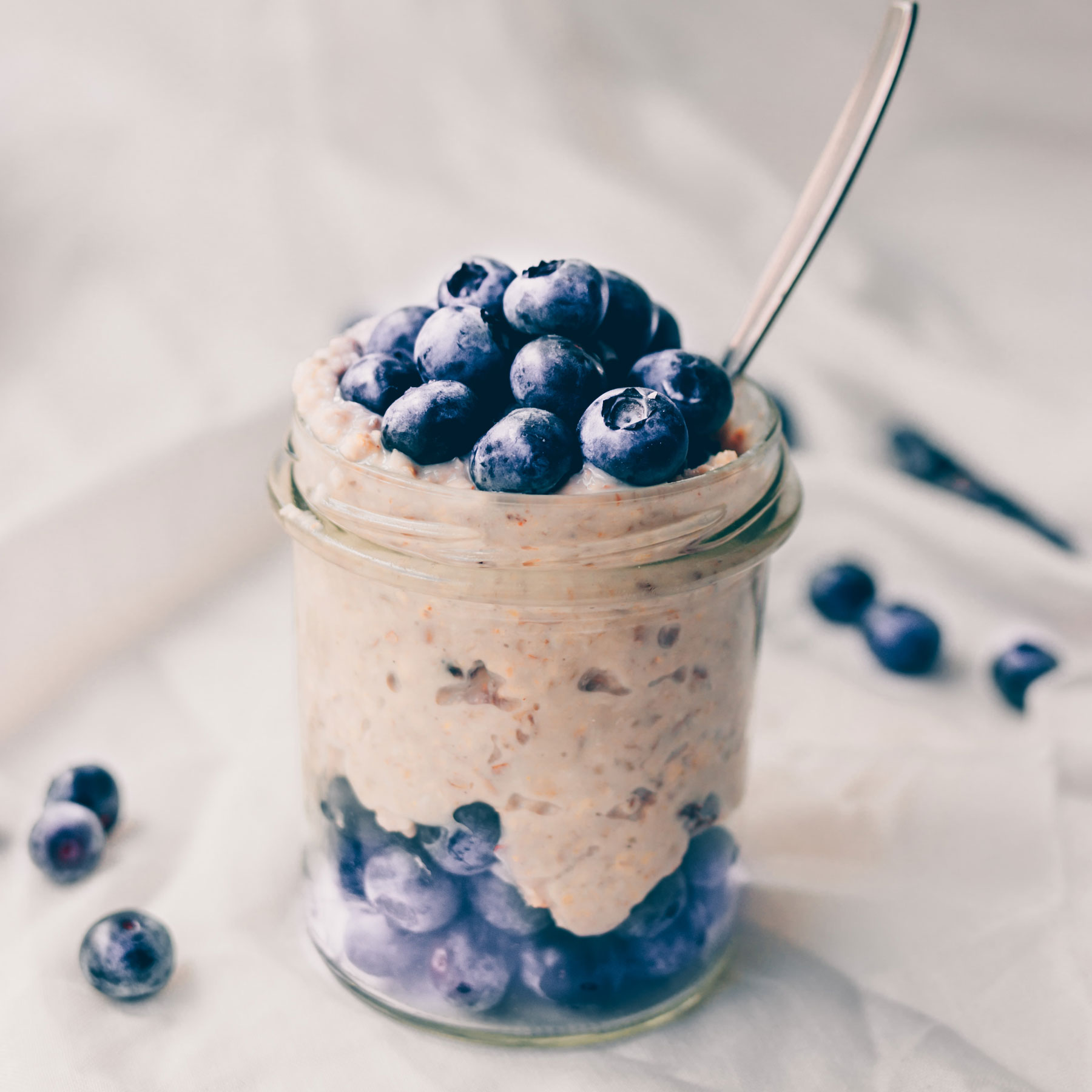 Morning Blueberry Muesli | Free 7 Day Vegan Meal Plan | Veahero