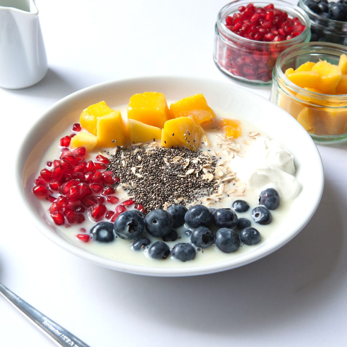 Morning Oats with Fruit | Vegan Meal Plan | Veahero