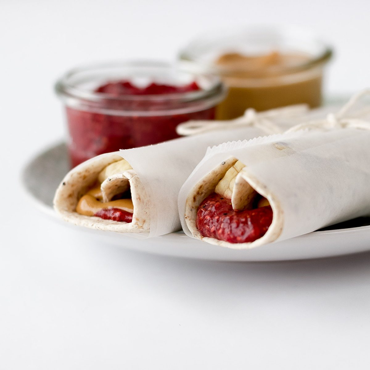 Peanut Butter and Chia Wrap | Free Vegetarian Meal Plan | Veahero