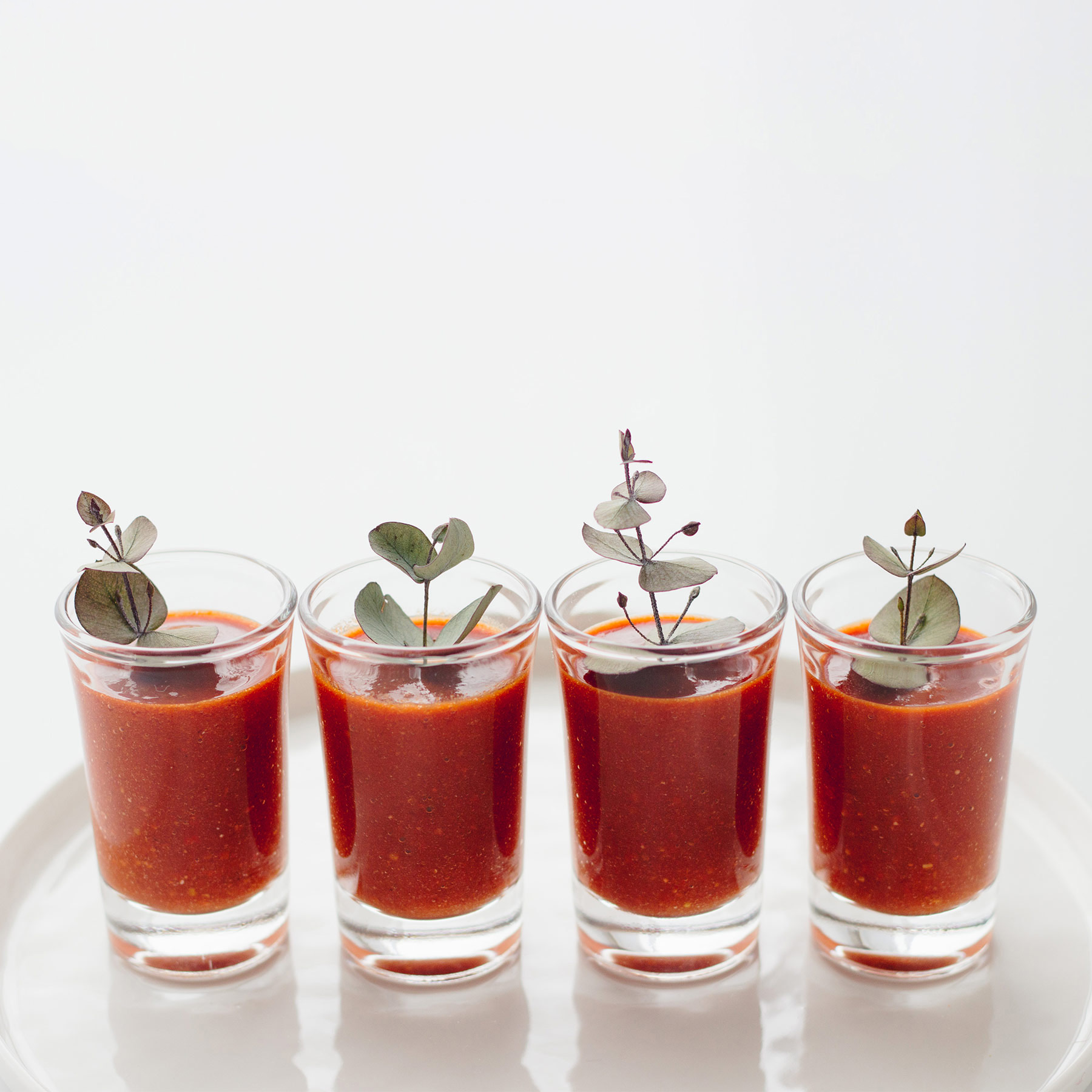 Beet and Pomegranate Smoothie Shots | Free Vegan Meal Plan | Veahero