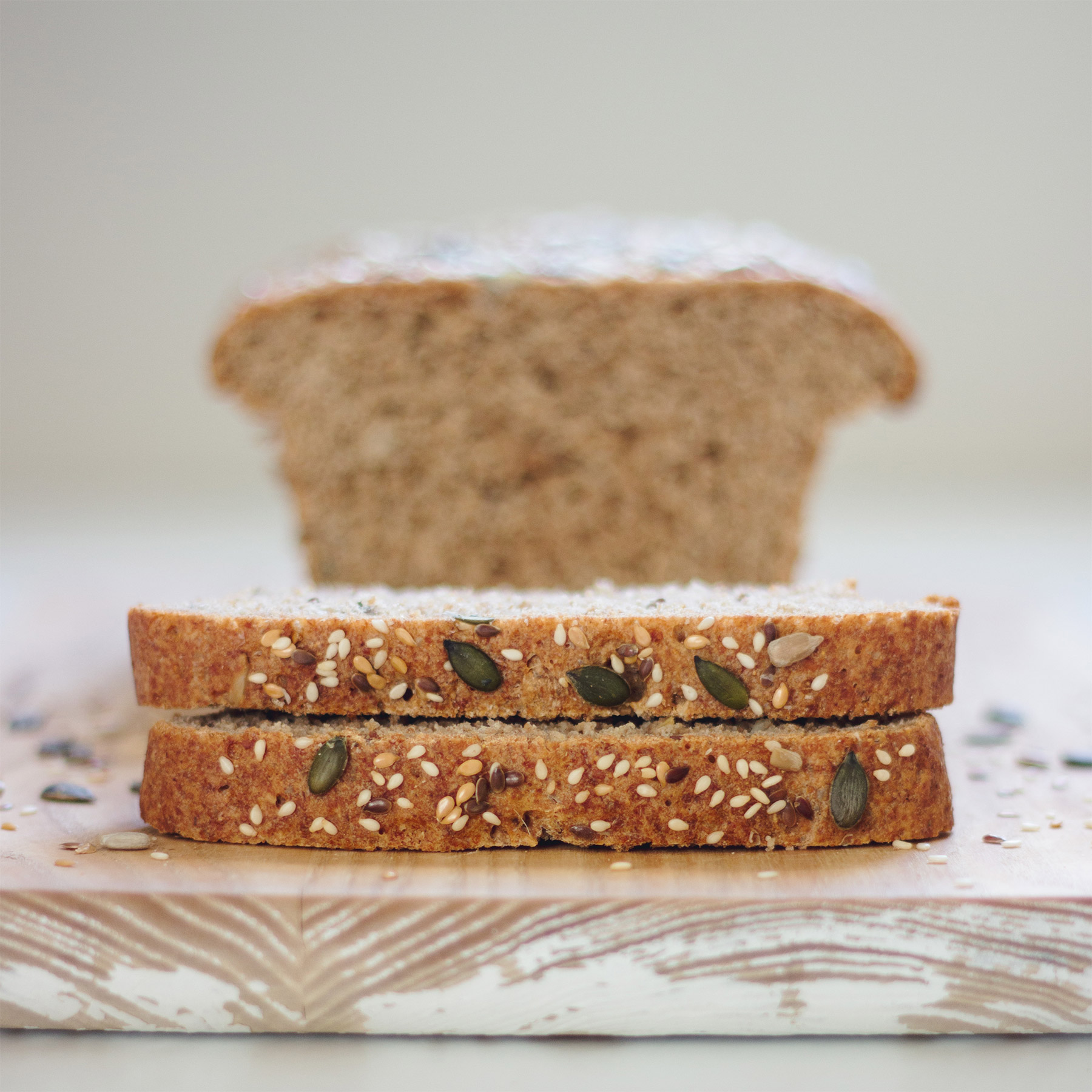 Homemade Seeded Spelt Bread | Free Vegan Meal Plans | Veahero